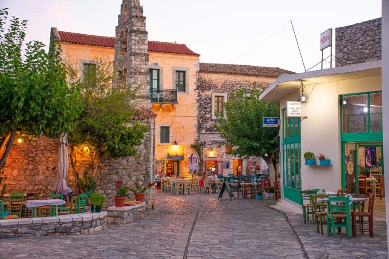 Μίνι road trip στη Μάνη και τη Λακωνία. - Zoudia- We travel, we grow ...